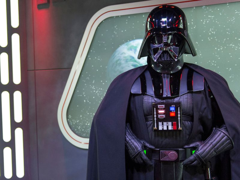 Onde encontrar o Darth Vader na Disney?